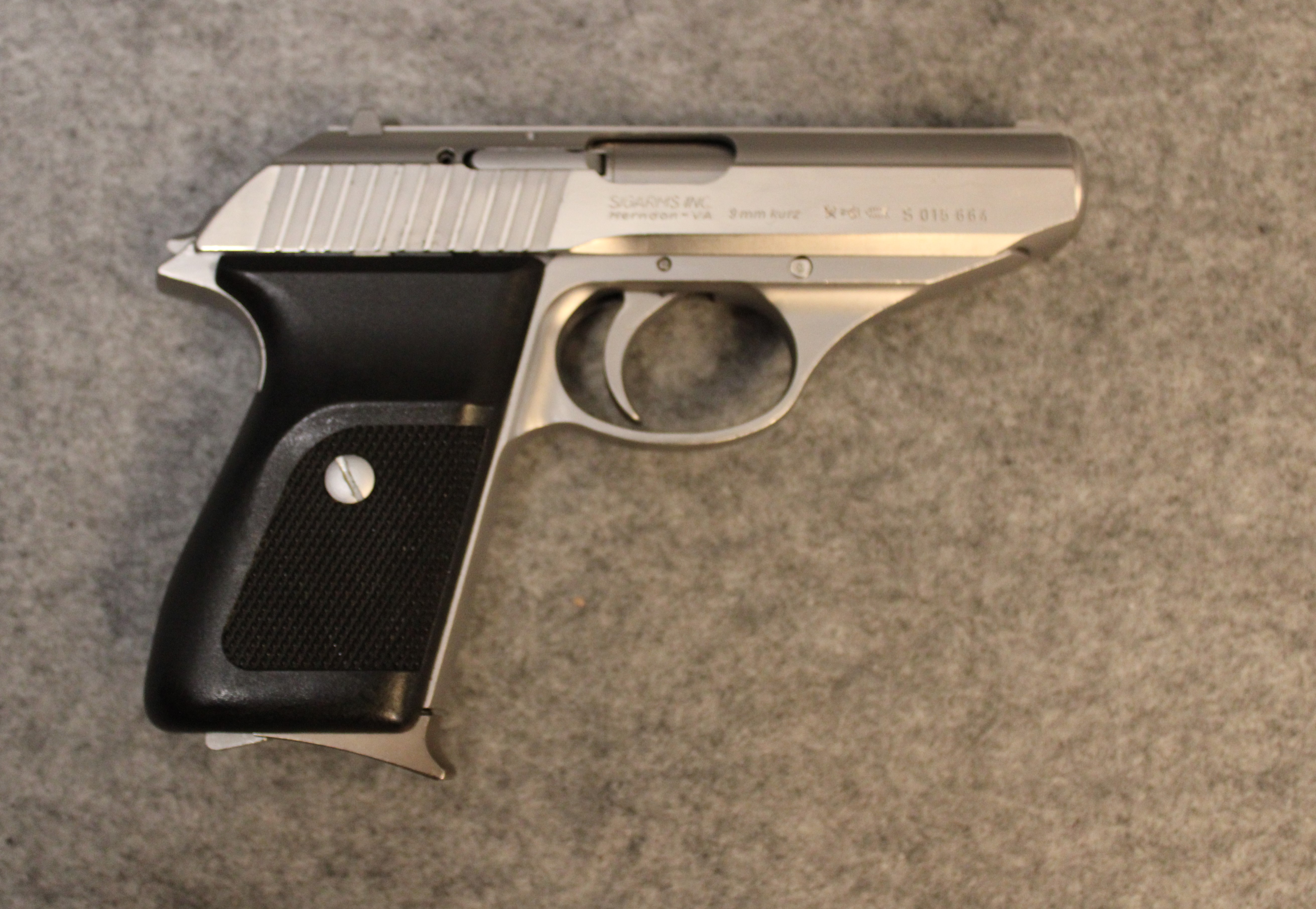 Sig Sauer ~ P230 SL ~ 9mm Kurz | Bass Pro Shops